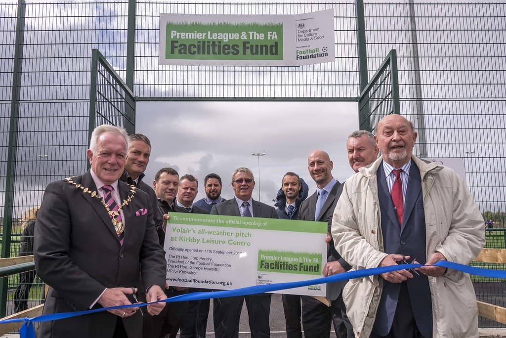 Lord Pendry opens Merseyside Football Hub to the delight of the Sports ...